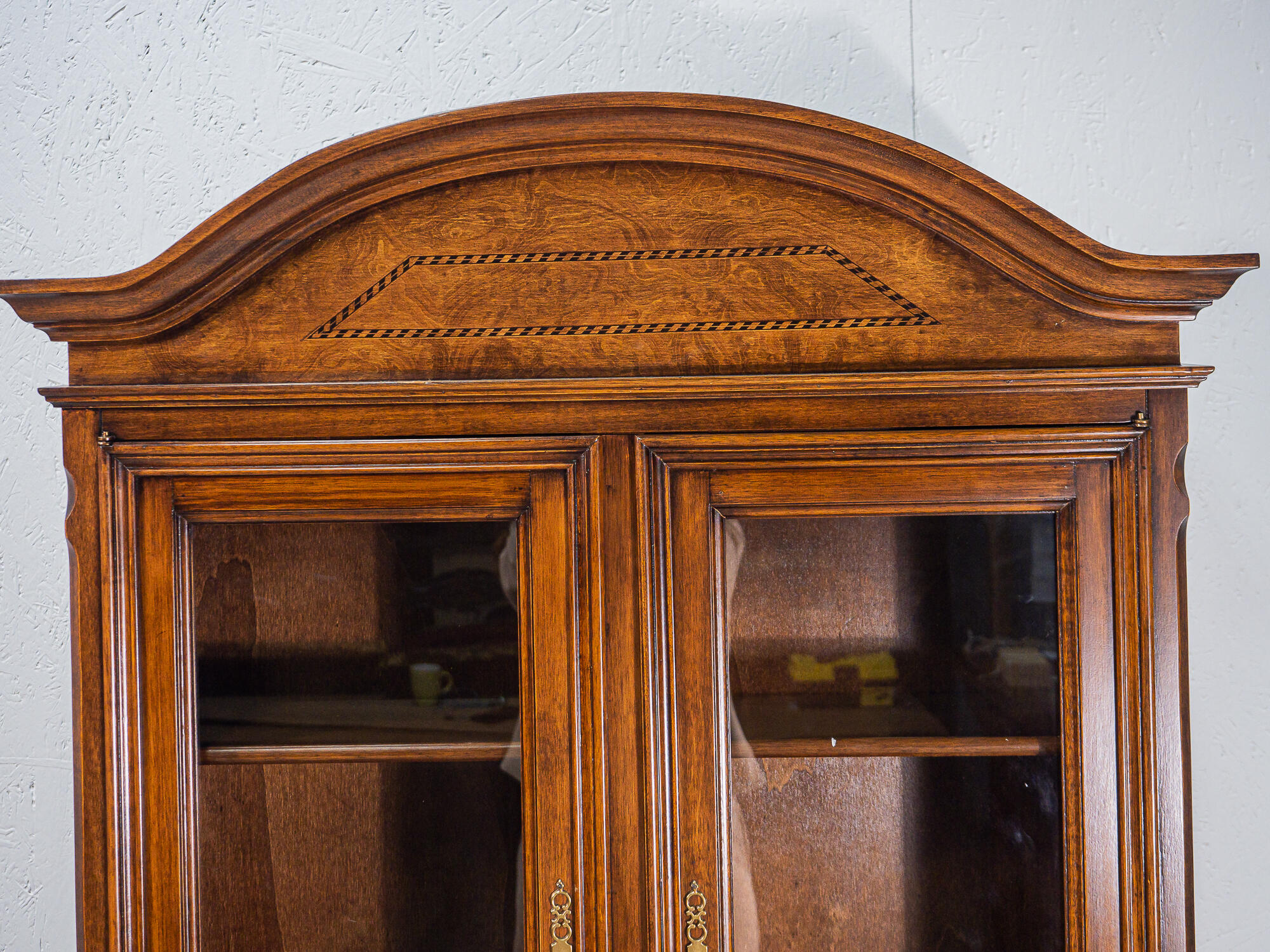 Купить винтажную мебель: шкаф секретер из массива